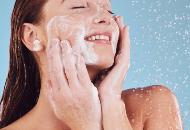 Minimalist 2% Salicylic Acid Face Wash: Your Solution for Oily Skin ...